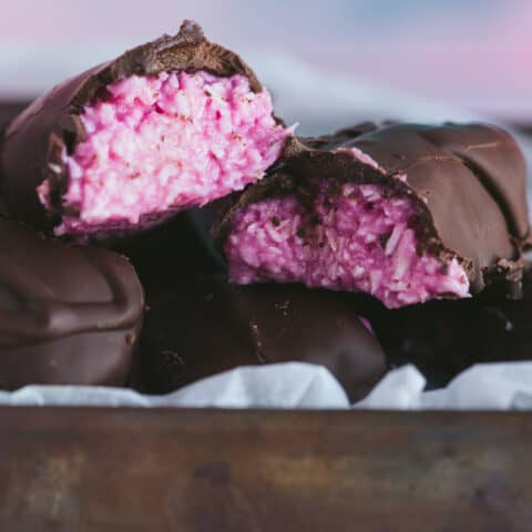 Homemade Raspberry Ruffle Bars | Amy Treasure